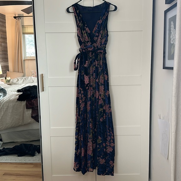 Baltic Born | Dresses | Baltic Born Velvet Formal Dress | Poshmark